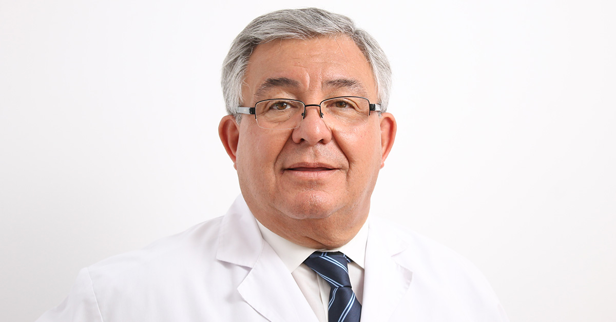 Dr. Conrado Quiroga | Especialista en Córnea y Superficie Ocular